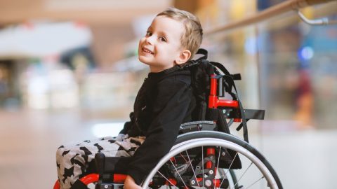 Discapacidad motora en el aula: tipos y necesidades especiales